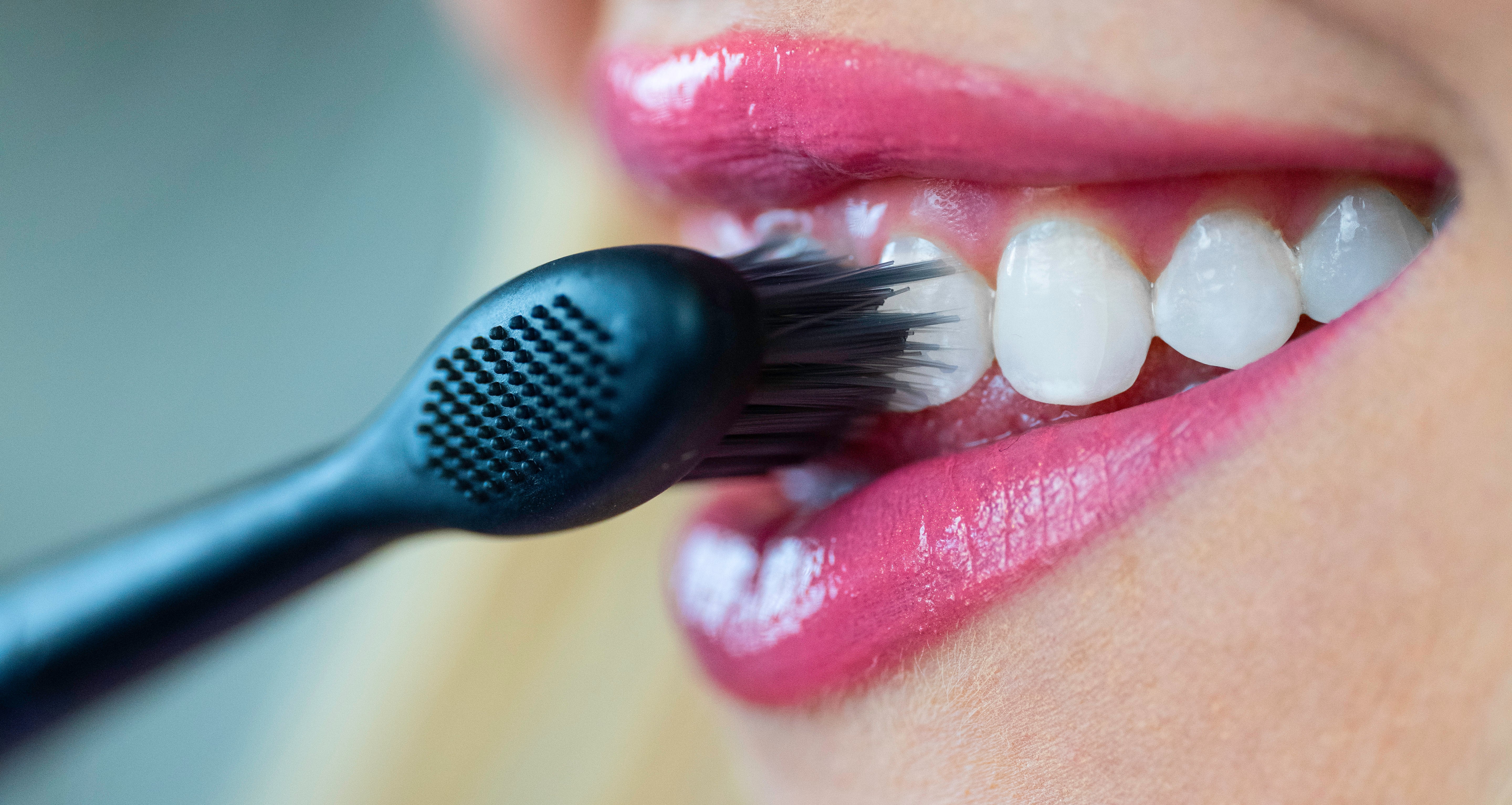 EZZI Dental Products: Sonic Toothbrush & Floss – ezzi-7433